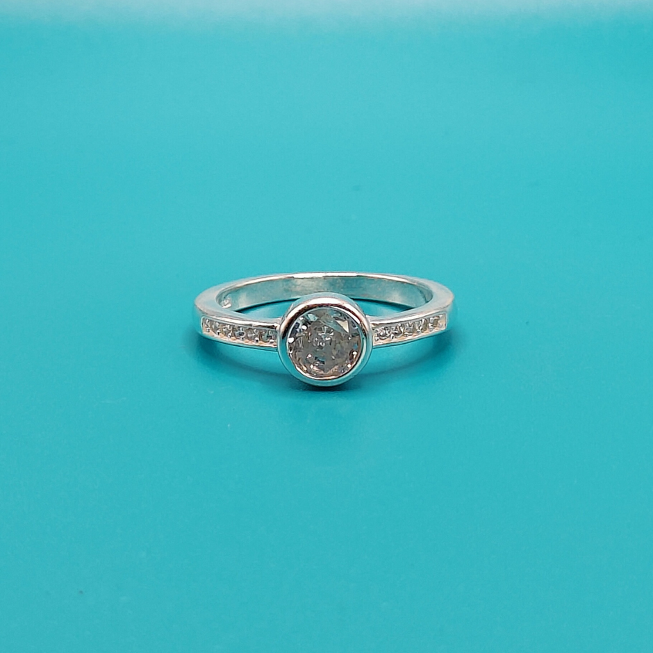 Italian 925 Silver Ladies Rings: Timeless Elegance